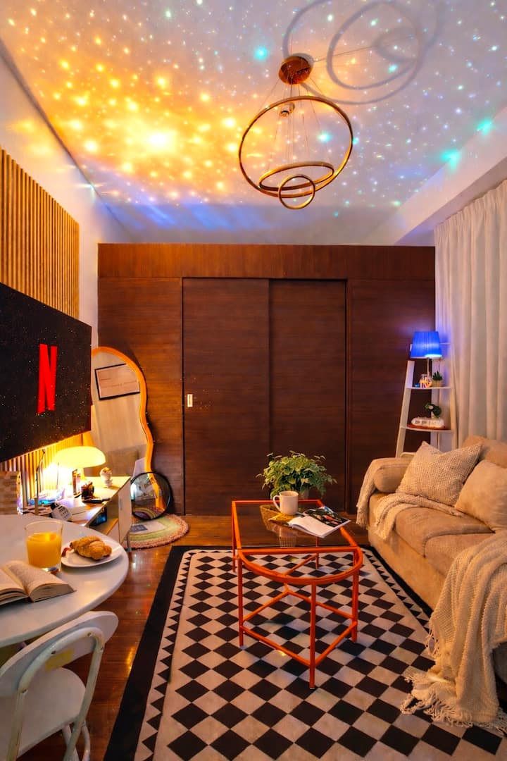 Bauhaus Skyline View | Netflix & Games Makati - Manila