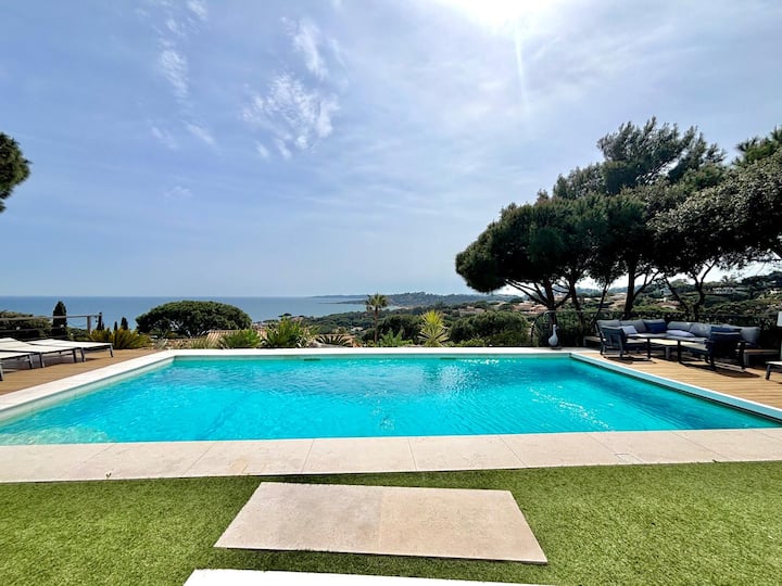 Superbe Villa Climatisée Vue Mer Piscine Chauffée - Roquebrune-sur-Argens