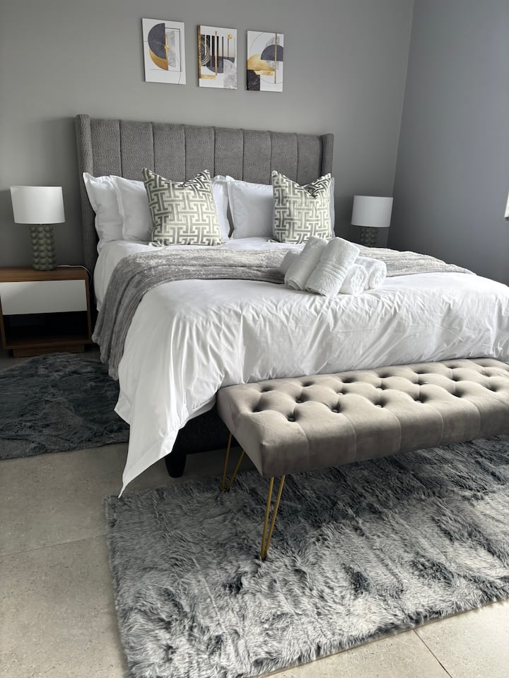 2-bedroom 2-bathroom Perfect For 4 Guests - Pietermaritzburg