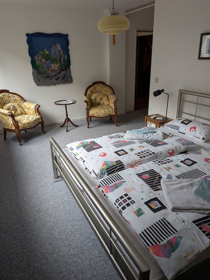 Chambre à Holweide, Le Plus Beau Vilage De Cologne - Cologne