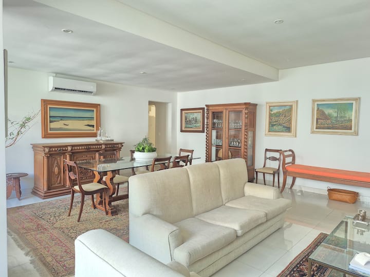 Lindo 3 Quartos Com Estacionamento No Arpoador Rj - Ipanema