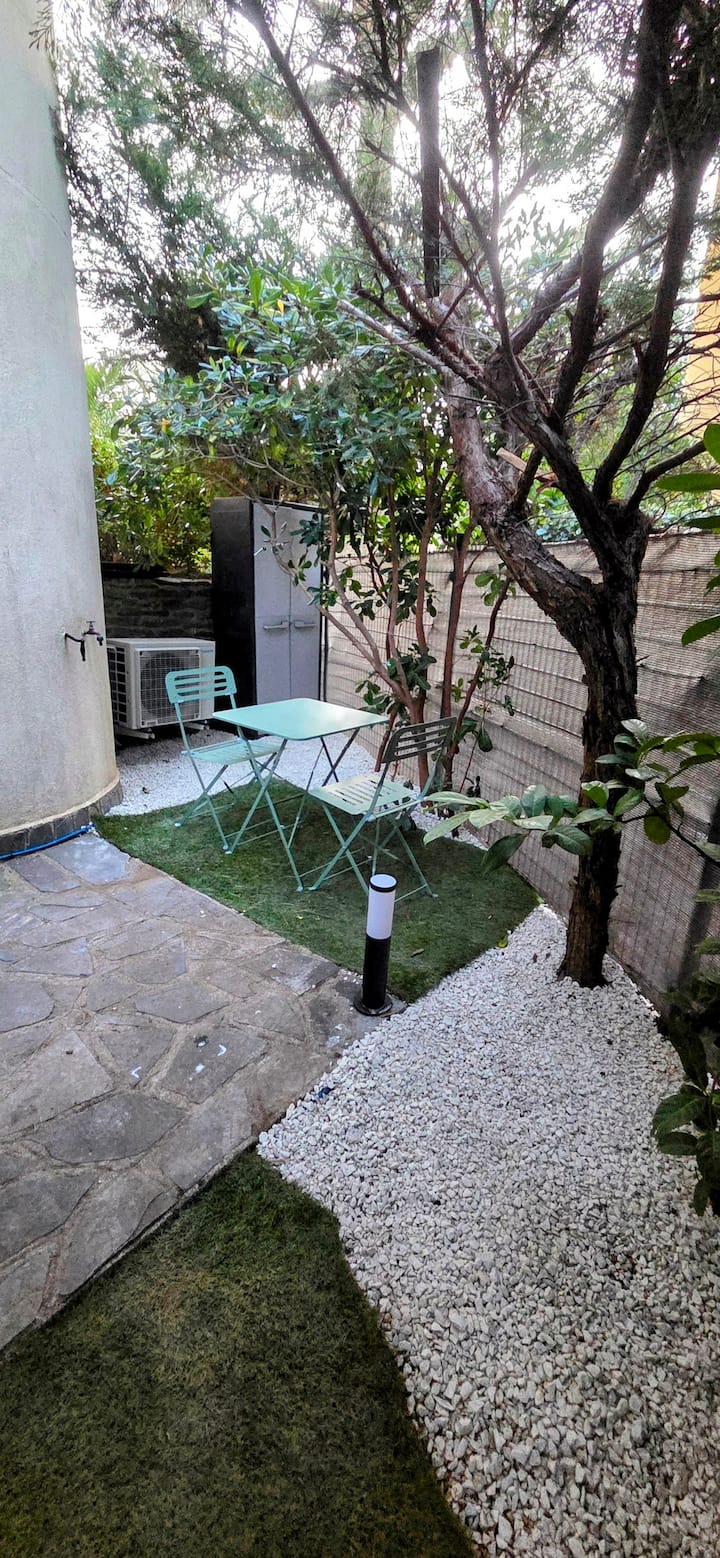 Studio Cosy Avec Terrasse à 2 Pas Du Port. - La Croix-Valmer