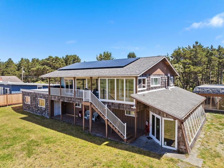 Pacific View Retreat - Long Beach, WA
