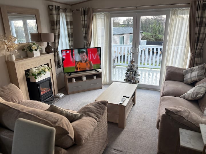 Henderson’s Home From Home Caravan - Kilmarnock