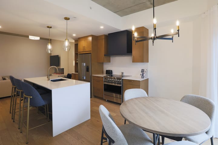 Suite #208 – Suite 1 Chambre | Balcon, Vue Marinas - Magog