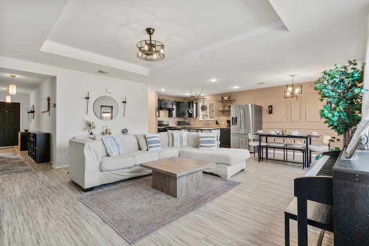 Fort Worth Firepit Retreat • Pet-friendly Home - Fort Worth