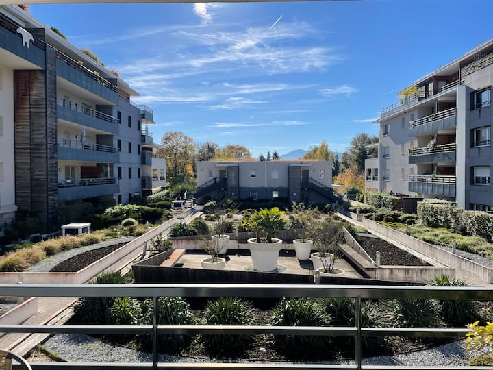 Le Fontenay : T3 Terrasse Et Parking -Sud Coté Lac - Aix-les-Bains
