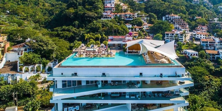 Oceanfront Indah Condo | Sleeps 10 | Sunsets - Puerto Vallarta
