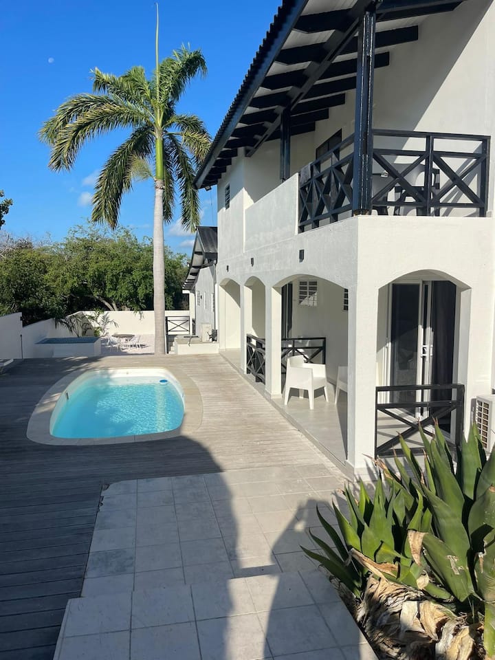 B: Studio Met Uitzicht Op Het Zwembad - Curaçao