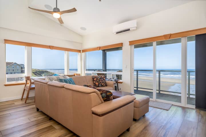 Experience Nature's Spectacle From The Front Row! - Newport, OR