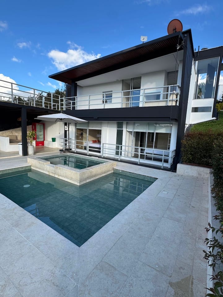 Hermosa Cabaña Guatapé Con Piscina - Guatapé