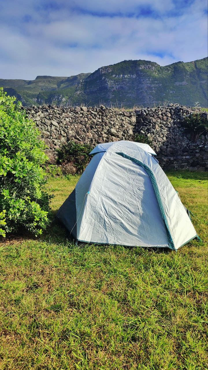 Solo Camping Set In Faja Grande - Fazenda