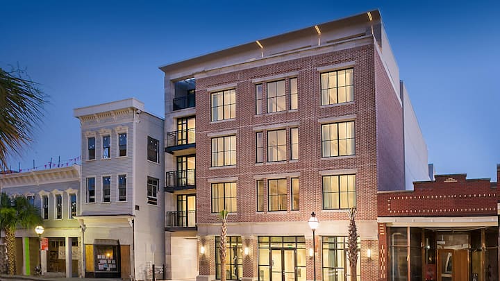 Standard Studio In Chic Boutique Resort On King St - Charleston, SC
