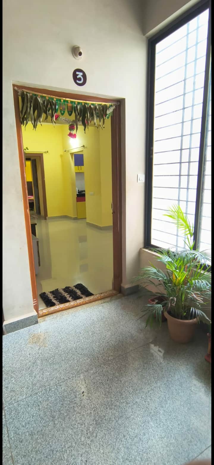 Indipendent Spacious Luxury Flat Greenary Covered - ベルガウム