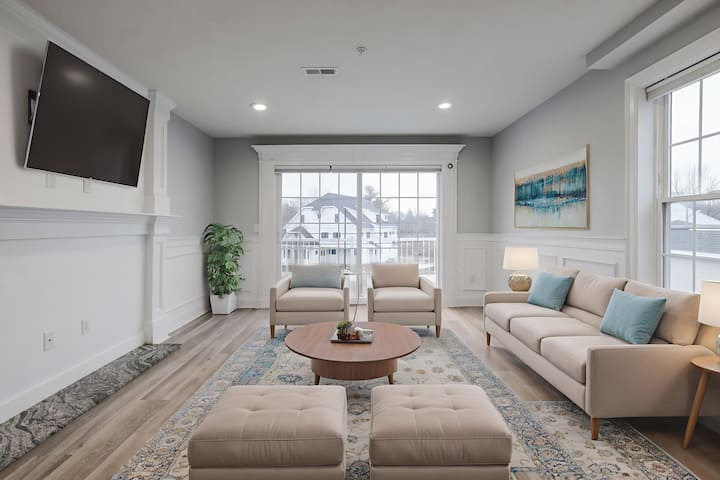 Charming Townhome In Northborough - Marlborough, MA