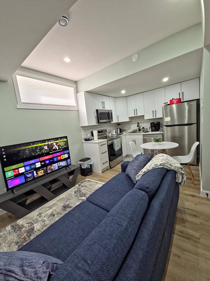 The Nest:private Suite, Free Parking, Fast Wifi - Saskatoon