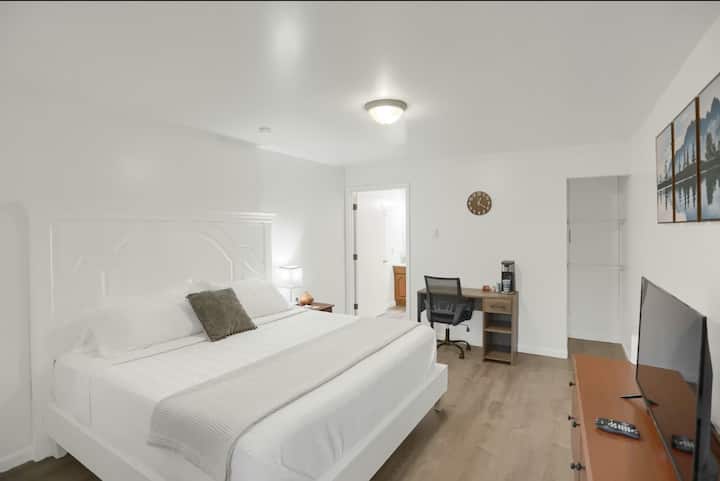 Quiet King Room-pet Friendly - 哈利法克斯