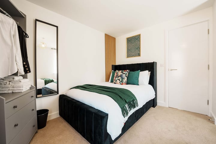 4br Stay | Contractors & Leisure | Wifi + Parking - Yhdistynyt kuningaskunta