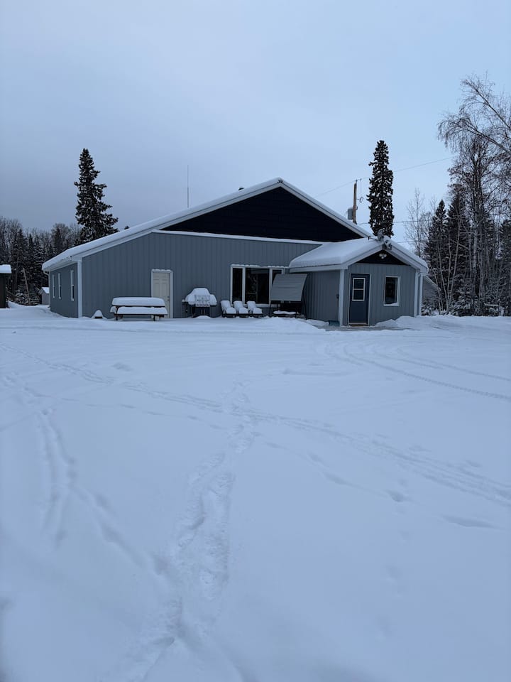 Dore Mountain Outfitting - Main Lodge - Saskatchewan