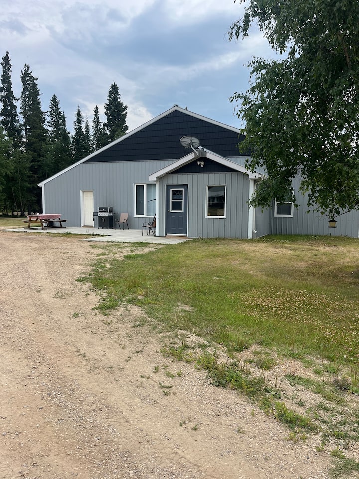 Dore Mountain Outfitting - Main Lodge - Saskatchewan