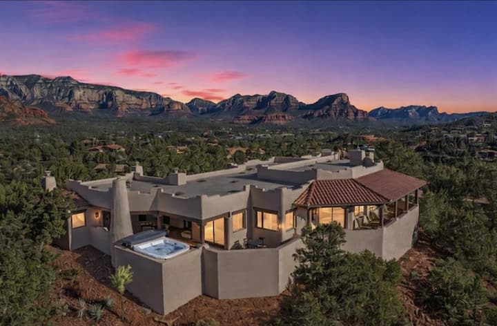 Private Red Rock Retreat: Pool, Spa, Sauna, Uptown - Sedona, AZ