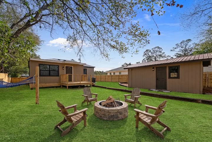 Quiet Milton Retreat Close To Downtown & Water! - Milton, FL