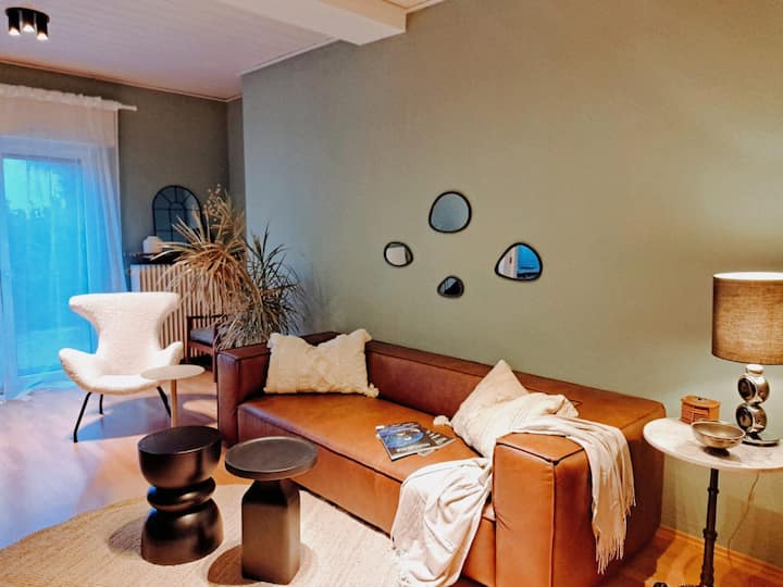 Stilvolles 3zi.apart. Terrasse, Parkplatz, Nah Ice - Troisdorf