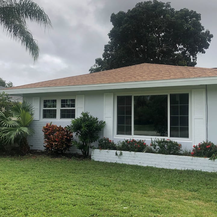 Charming Pool Home - 麥爾茲堡