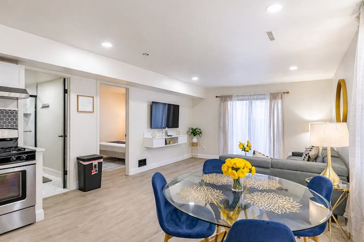 All Yours · Private 1-bedroom Suite - Chatham