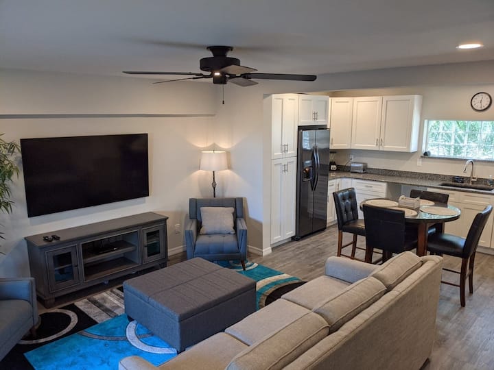 New Sea's The Night Ground Floor - New Smyrna Beach, FL