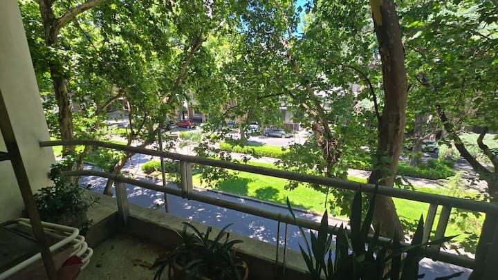 Depto. Escalera De 2 Dormitorios En Oroño Y El Rio - Rosario