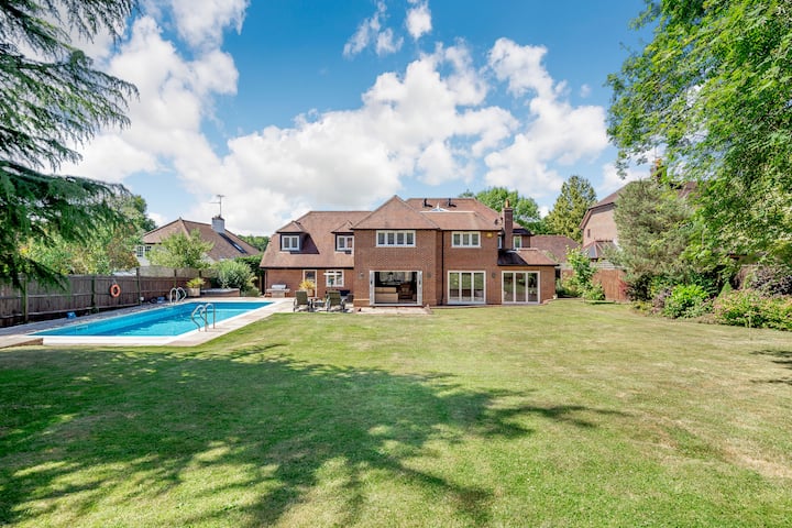 Luxurious Modern Henley Large Home With Pool - Henley-on-Thames