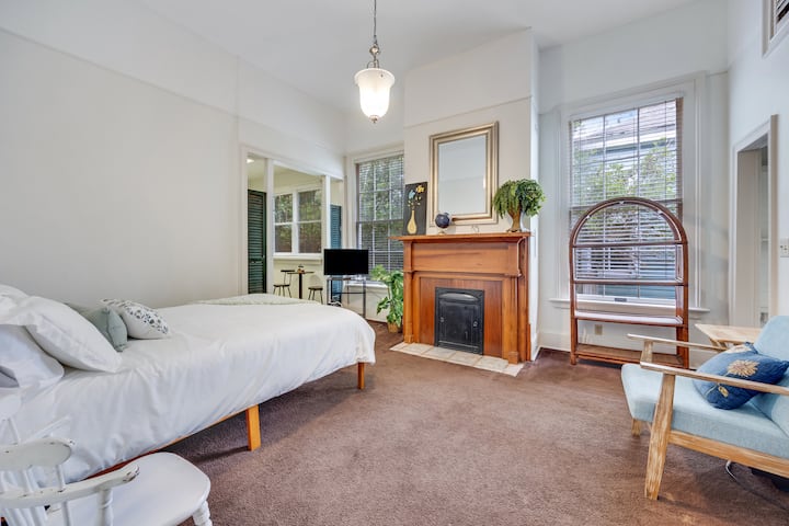 The Orchid Nook | Comfortable Studio Apartment - Columbus, GA