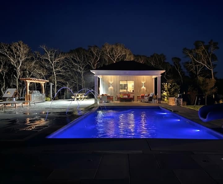 Exclusive Ultra-luxury Vineyard Retreat - Edgartown, MA