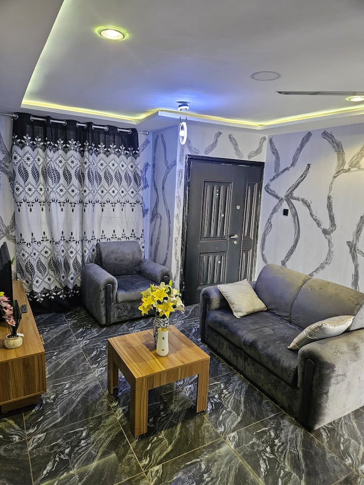 2bdrm Flat In Danyame, Near Friends Garden - Kumasi