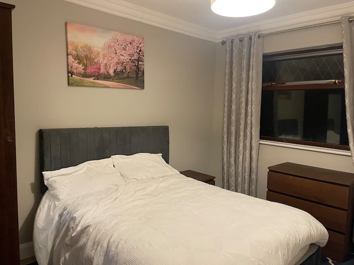 Walk To Castlebar Town! - Castlebar