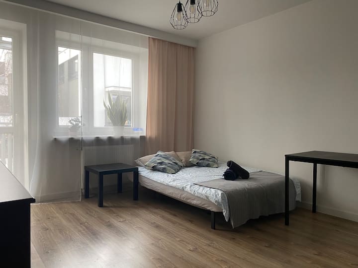 Big Room With 2 Desk To Work. 15 Minutes To Center - Krakow