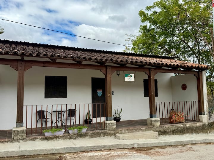 Villa Belén, Una Pequeña Casa Estilo Apartamento. - Ipala