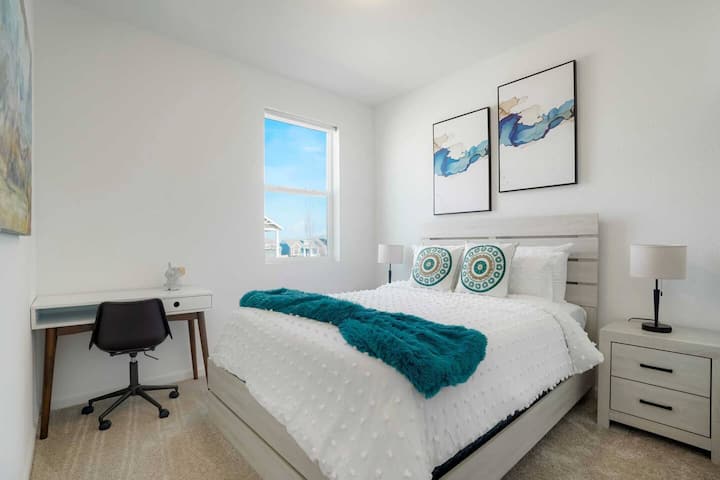 Sleek 3br One Story Home S#41712 - Longmont, CO