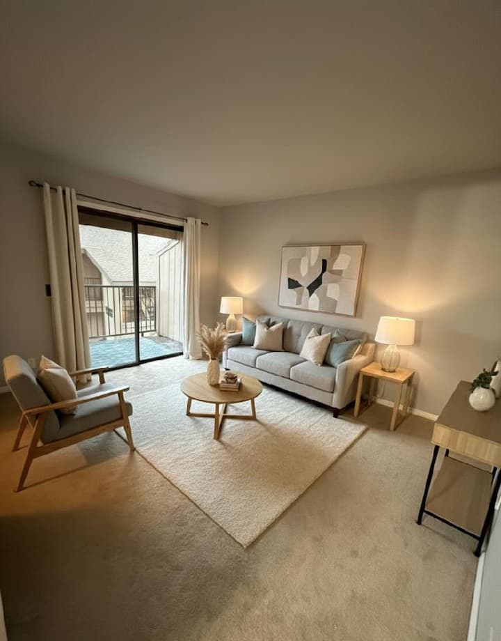 Perfect Location To The Rivers Foothills - Auburn, CA