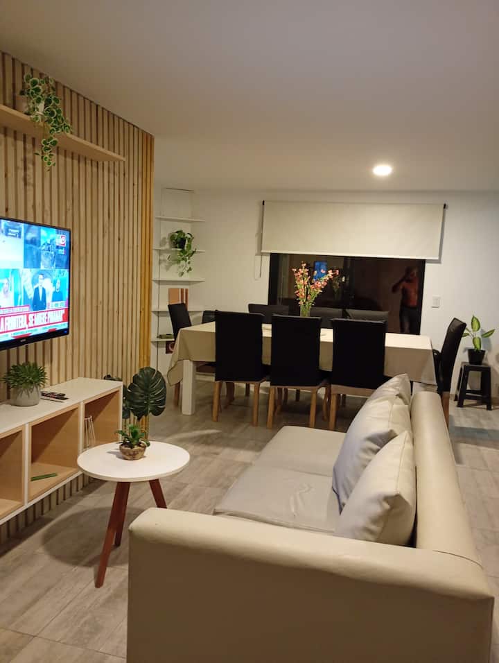 Hermosa Casa Frente Al Bosque Ideal Para Descansar - Pinamar