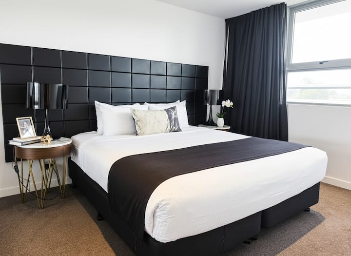 Chatswood 1 Bedroom + Study Convenient Residence - Ryde