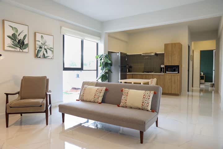 Céntrico, Cómodo Y Luminoso · Con Estacionamiento - Mexico