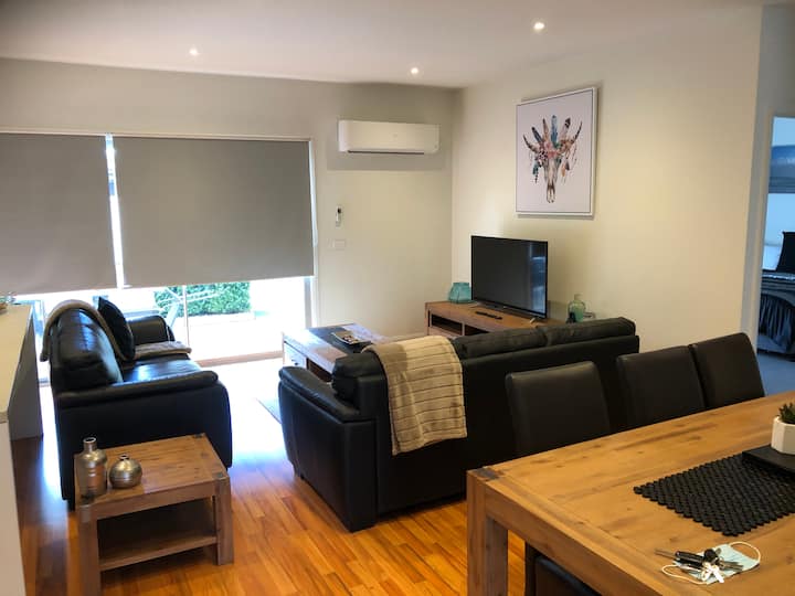 L'barza Gorgeous 3 Br Central Serviced Apartment - Shepparton