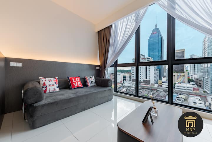 Modern Minimalist With Contemporary Touches - 吉隆坡