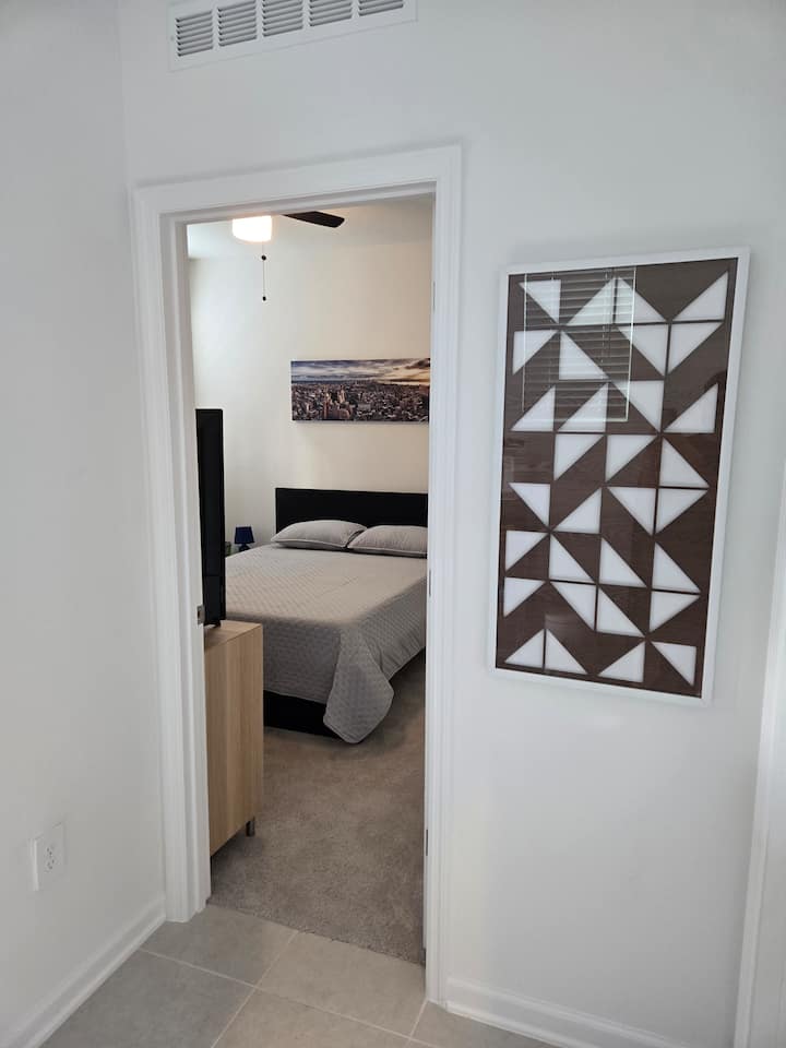 New Private Suite  Pool, Gym, Trails  Parking - St. Cloud, FL