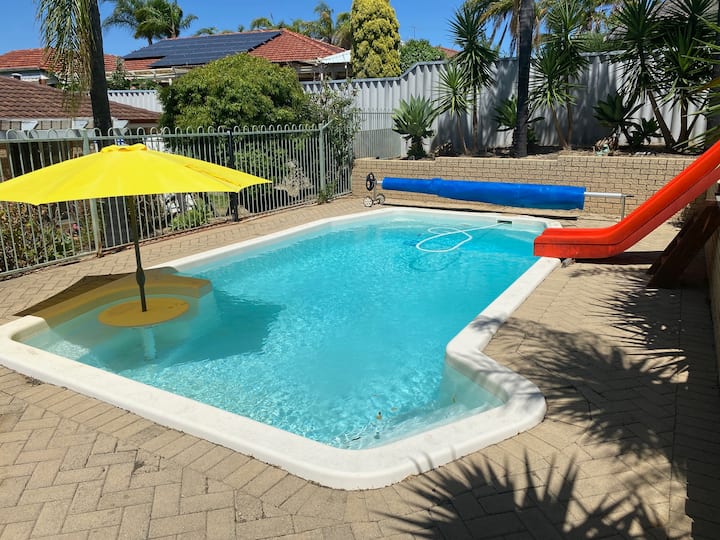 Comfortable, Family Friendly Retreat With Pool - Perth