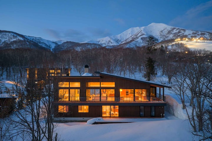 Lotus - Niseko