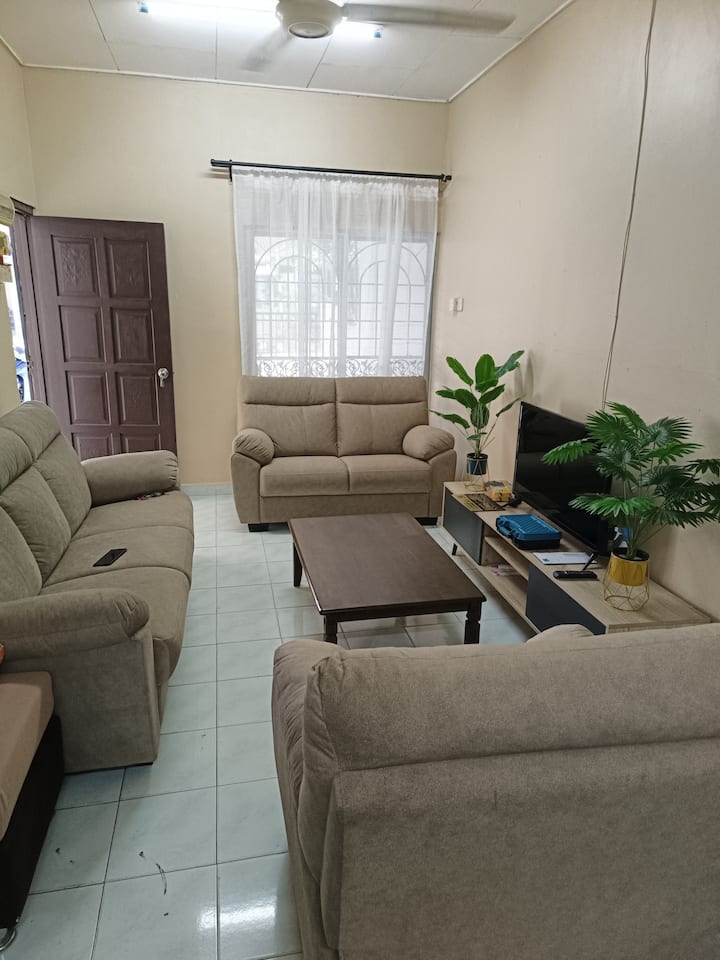 Homestay Kak Long - Kamunting