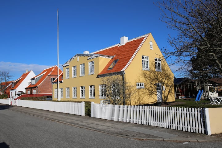Cental Lejlighed (1. Sal) Ved Kirken / Centrum - Skagen